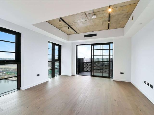 Stunning new one bed apartment located in The Founding, Canada Water's premier new build development