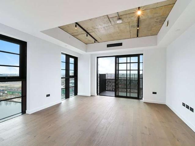 Stunning new one bedroom apartment located in Ontario Point