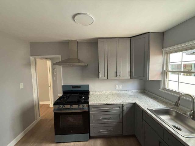 Stunning, Newly Remodeled 3 Bedroom, 2 Bath 3 Bedroom Apartment for Rent at 10712 Vena Ave, Los Angeles, CA 91345 Mission Hills