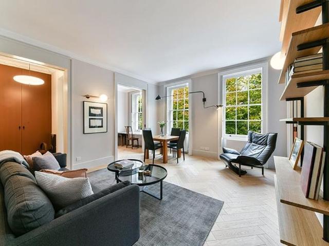 Stunning one bedroom apartment with additional study room on Highbury Terrace