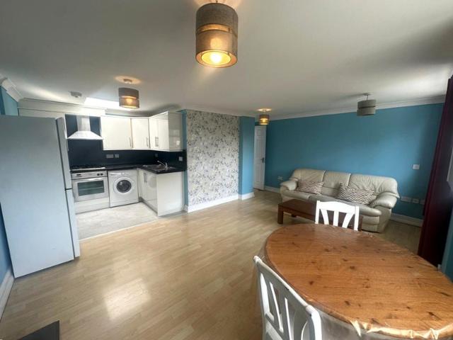 Stunning One Bedroom Flat to Rent, E16