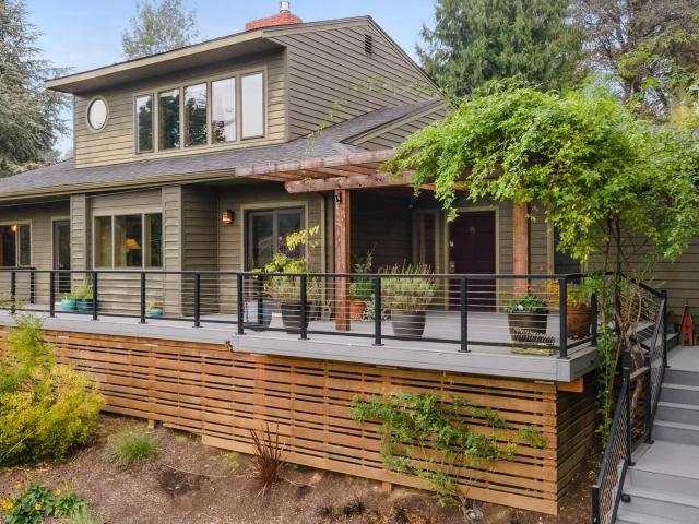 Stunning Portland Home with Open Floor Plan, Gourmet Kitchen, and Spa Like Bathroom!