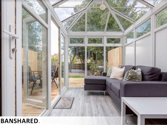 Stunning Purpose Built Coliving Room 6