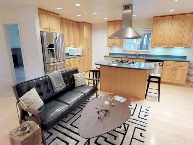Stunning Redwood Shores home by Oracle