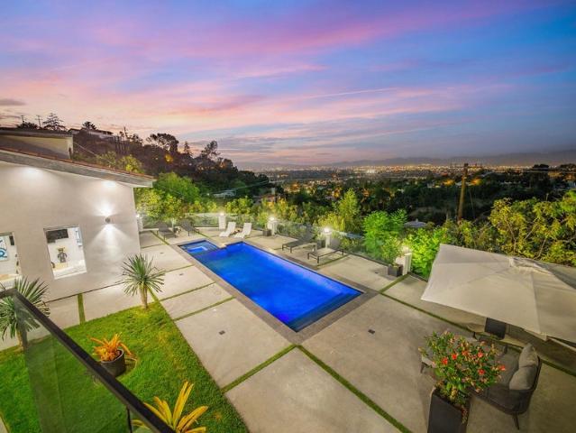 Stunning resort style home
