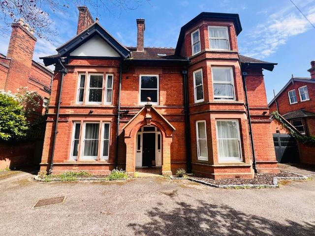 Stunning student house share on Westerfield Road opposite Christchurch Park Bedroom 6 Silver