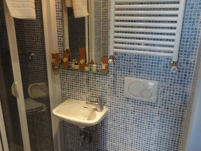Stunning studio apartment in Bloomsbury with utility bills included
