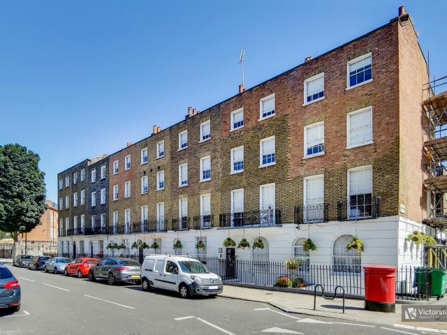 Stunning studio apartment with utility bills included in Euston