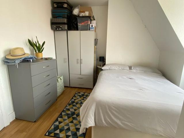 Stunning Studio available in Sep