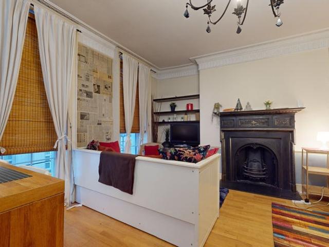 Stunning Studio Flat, Charring Cross, Incl Bills!