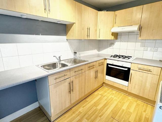 Sturminster Lodge Sturminster Road, Bristol BS14, 2 bed flat to rent, £1,300 pcm | PrimeLocation