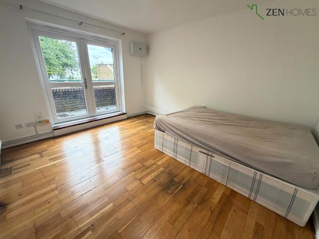 Sturrock Close, London N15, 1 bed maisonette to rent, £1,700 pcm | PrimeLocation