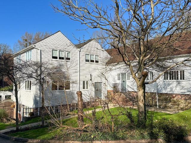Sturt Road, Haslemere 1 bedroomProperty for lettings Seymours