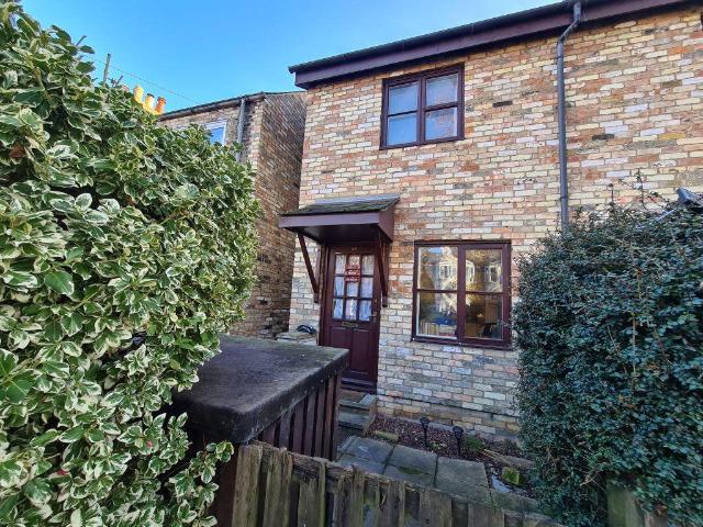 Sturton Street, Cambridge 1 bed house to rent £1,275 pcm £294 pw