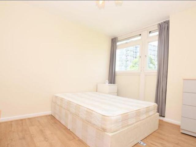 Styles Gardens, London, 3 Bedroom Maisonette