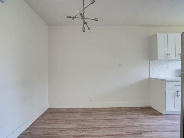 Stylish Mid‑Century Building in West Adams Park Tract 3 Bedroom Apartment for Rent at 4037 W 28th St, Los Angeles, CA 90018 UNNC
