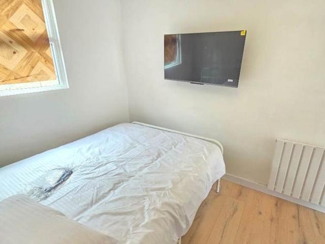 Stylish New Studio – All Bills Included M16