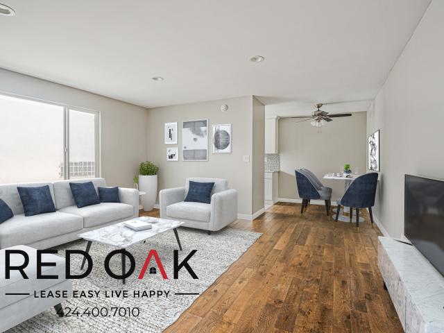 ~2 Weeks FREE~ Stylish One Bedroom with Open Floor Plan, Pool, On Site Laundry, and Included Parking ~ In West Hollywood! *Move In Special