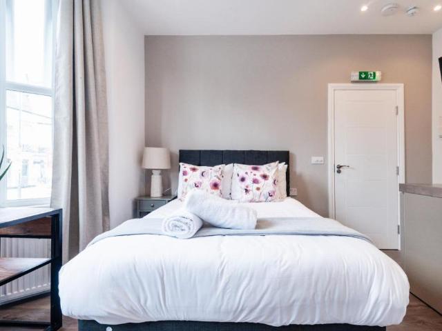 Stylish & Central Studio Perfect for Explorers Has an Apartment