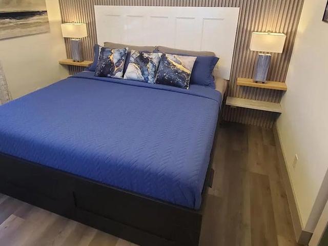 Stylish Furnished Room – Private Bath