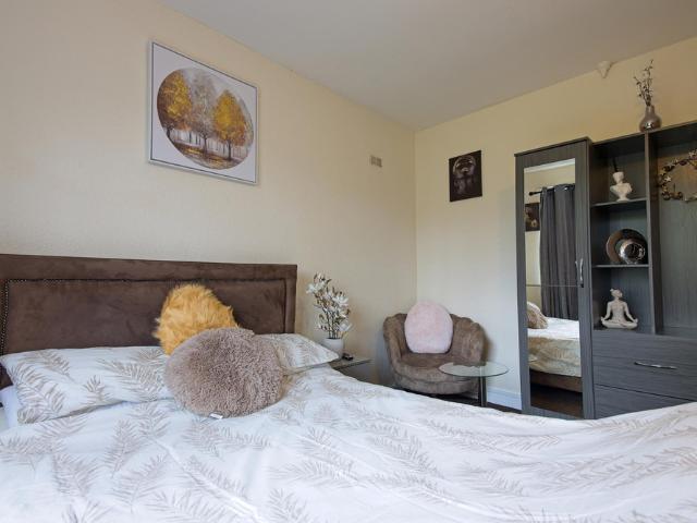 Stylish Five star rated apartment
