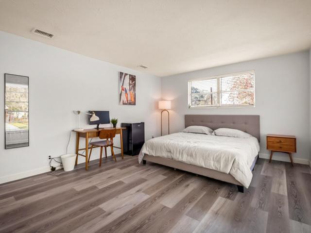 Stylish Jax Stay Close to Riverwalk, I 95 & Downtown