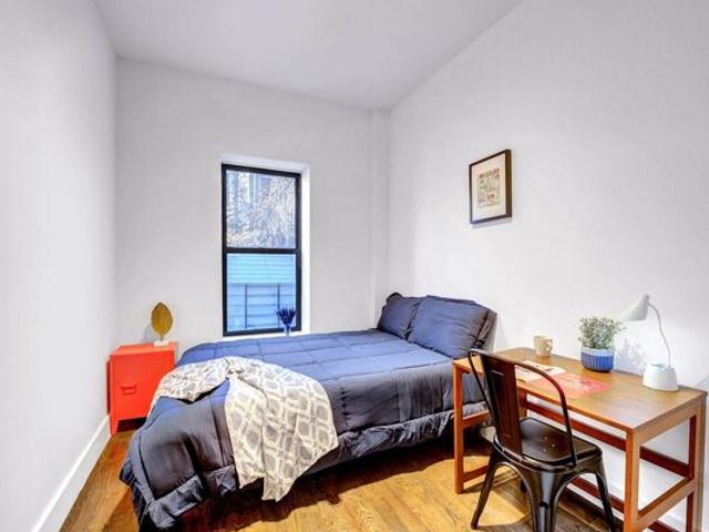 Stylish ROOM at The Atlantic House