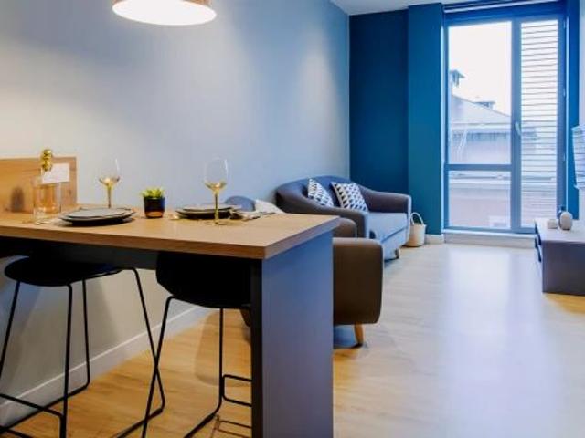 Stylish studio near Sheffield Crown Court