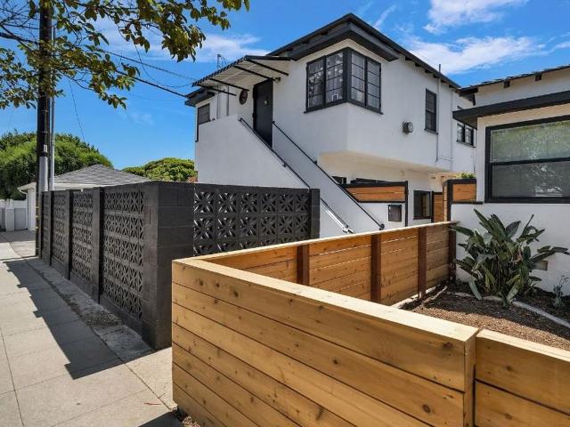 Stylish Santa Monica studio with w/d in unit, and private rear yard. Studio Apartment for Rent at 2224 Oak St, Santa Monica, CA 90405 Sunset Park