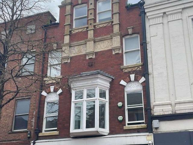 Stylish Two Bedroom Flat in Worksop Town Centre –