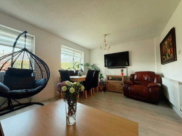 Stylish& well kept house in the heart of Chorlton