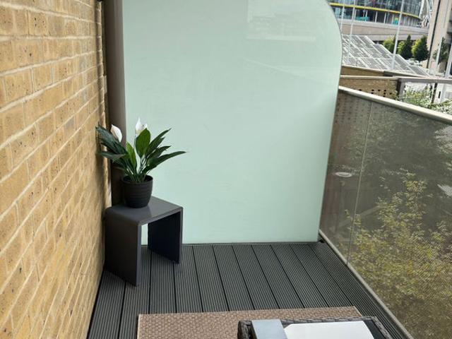 Stylish Wembley.Pk 2 Bed | Balcony views+Gym+Wifi