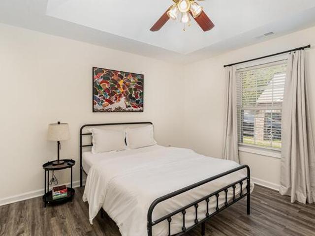 Stylish West Nashville Home Minutes to Downtown & The Nations