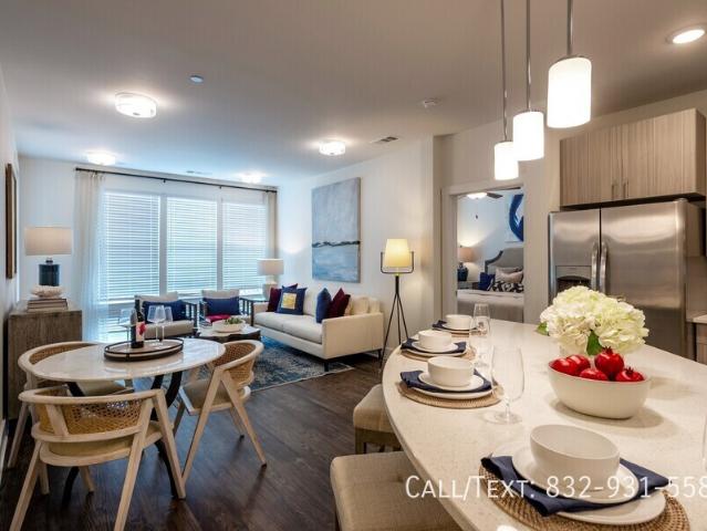 Stylish 2/2 in Cypress—Your New Home Awaits!
