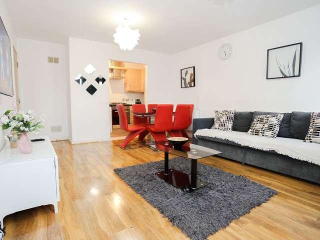 Stylish 2 Bedroom House with Balcony in Greenwich, London