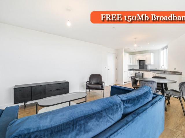 Stylus Place, Hayes UB3, 1 bed flat to rent, £1,600 pcm | PrimeLocation