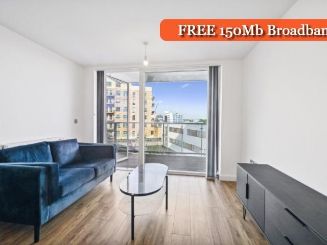 Stylus Place, Hayes UB3, 2 bed flat to rent, £1,975 pcm | PrimeLocation