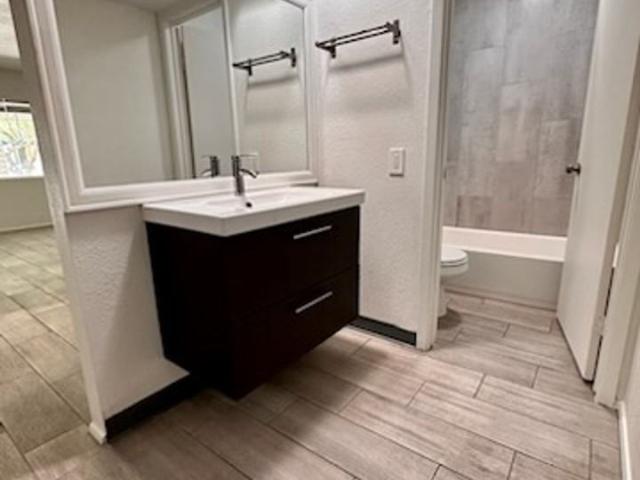 SU 12 on Cambridge 1 Bedroom Apartment for Rent at 1701 E Cambridge Ave, Phoenix, AZ 85006