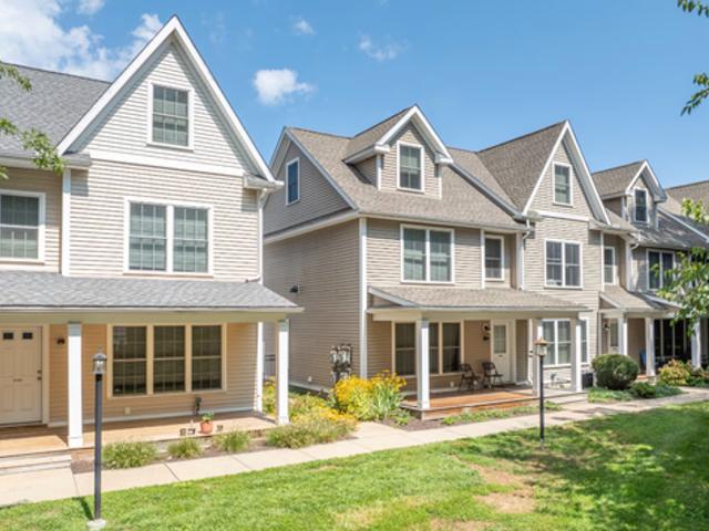 Summerview Square 3 Bedroom Home for Rent at 4 Summer St, Norwalk, CT 06851
