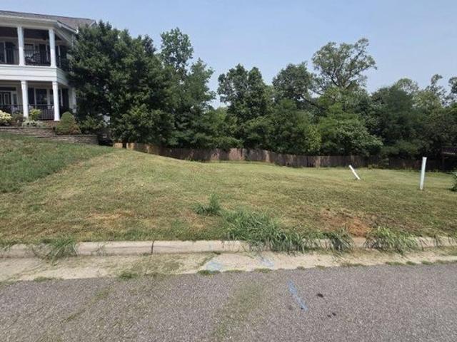 Summerville Ln, Roanoke, VA 24019