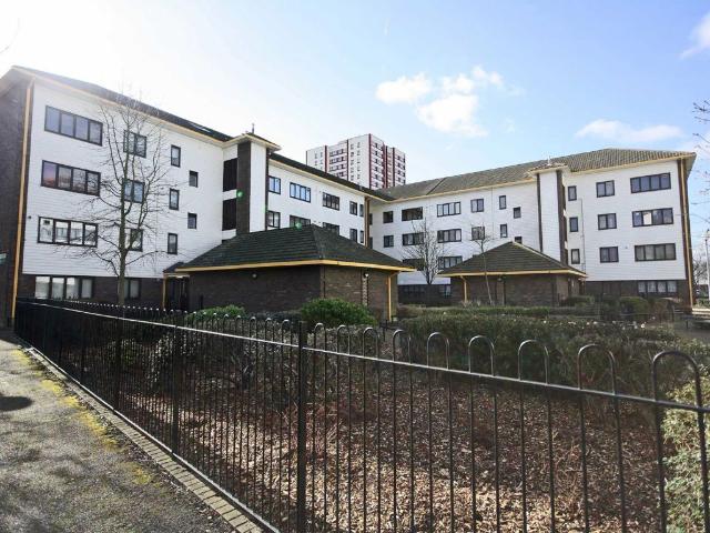 Summerwood Road, Isleworth TW7, 3 bed flat to rent, £1,800 pcm | PrimeLocation