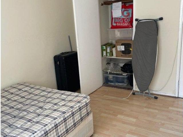 Summerwood Road, Isleworth TW7, Room to rent, £800 pcm | PrimeLocation