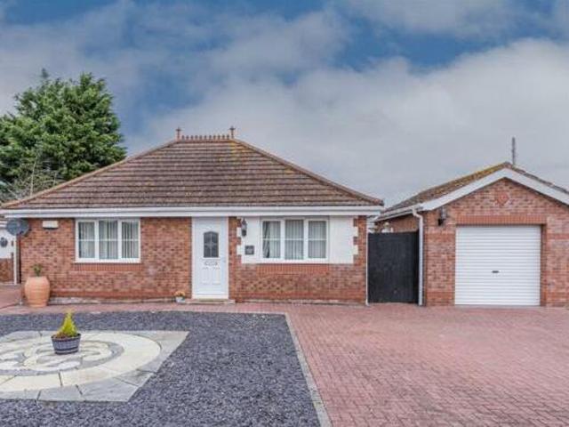Summer Court, Towyn, 2 Bedroom Detached