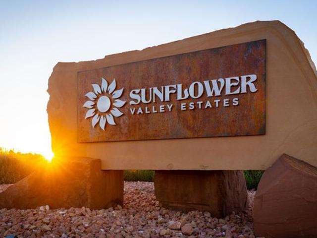Summer Cir, Kanab, UT 84741