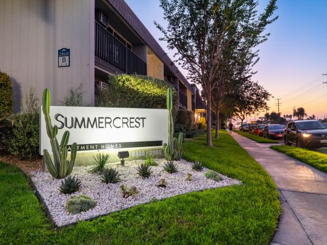Summer Crest Apartments