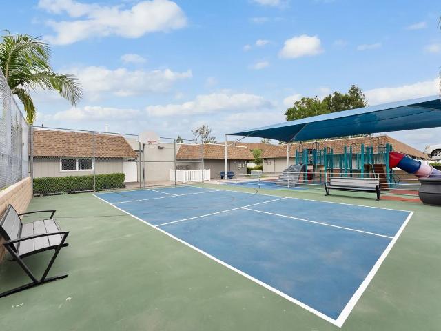 Summer Crest Apartments 2 Bedroom Apartment for Rent at 2828 W Ball Rd, Anaheim, CA 92804
