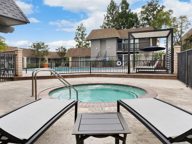 Summer Crest Apartments 2 Bedroom Apartment for Rent at 2828 W Ball Rd, Anaheim, CA 92804