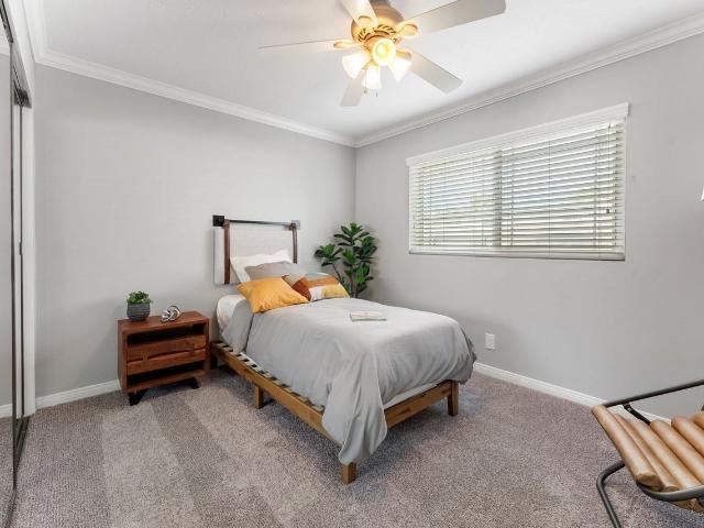 Summer Crest Apartments 2 Bedroom Apartment for Rent at 2828 W Ball Rd, Anaheim, CA 92804