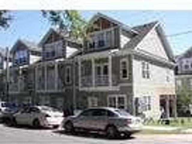 Summer Apartment Sublease