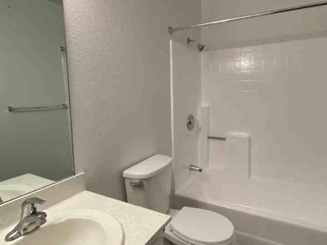 Summer Brook Apartments 2 Bedroom Apartment for Rent at 1587 Oro Vista Rd, San Diego, CA 92154 Nestor